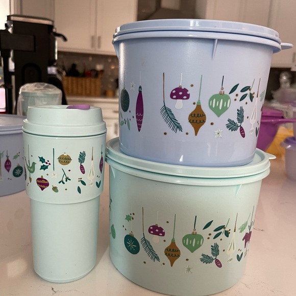 Tupperware | Kitchen | Tupperware Christmas Set | Poshmark